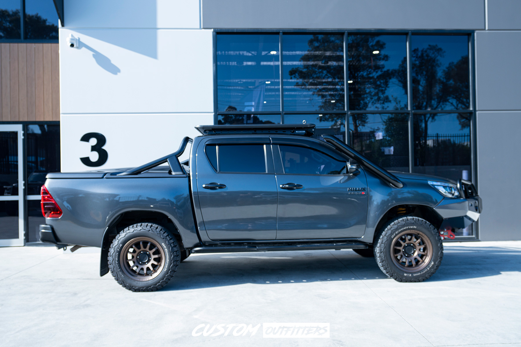 Toyota Hilux SR5 Build - Custom Outfitters